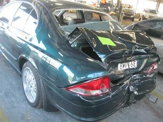 2001 Ford Falcon Auii 5.0l | Green Color – Ford Pro Wreckers